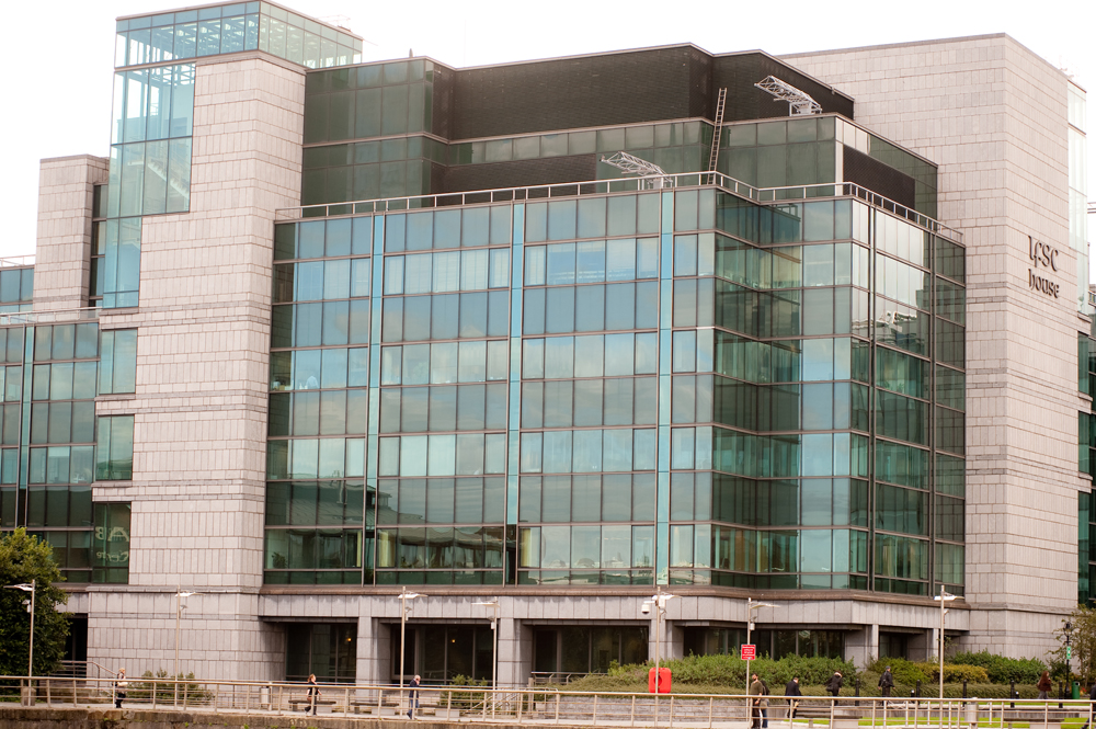 Athora completes sale of variable annuity portfolio to Monument Re | Athora